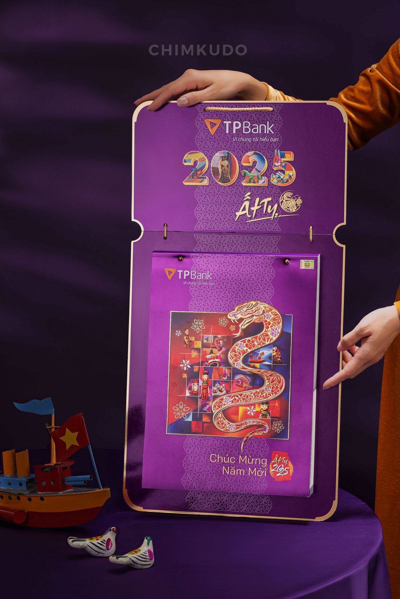 TPBANK LUNAR NEW YEAR CALENDAR | Chụp ảnh sản phẩm - Chụp ảnh doanh ...